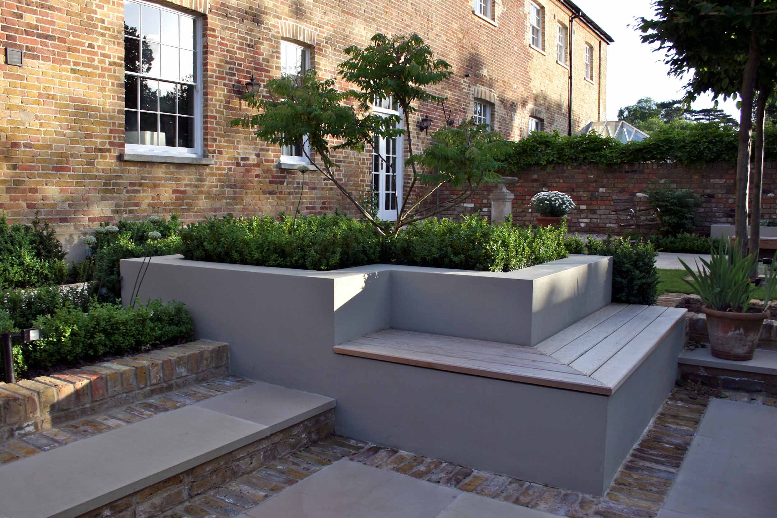 Multi Level Linear Garden Hertfordshire designed by Kate Gould