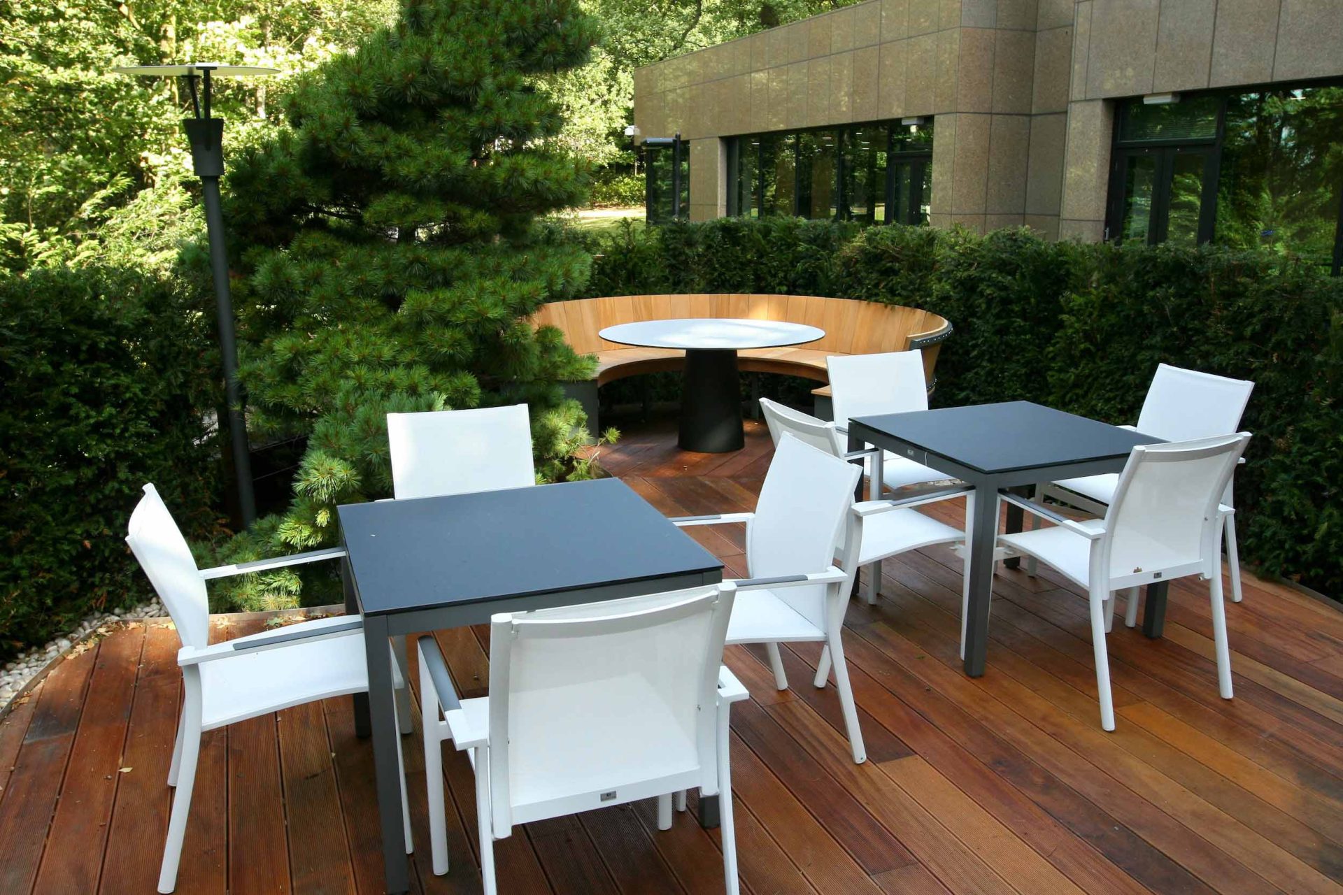 Commercial Outdoor Relaxation Seating Dining Area Contractors
