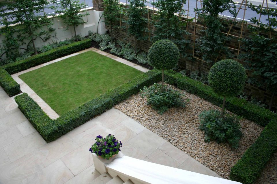 Contemporary Garden Formal Planting Resin Bonded Gravel Path