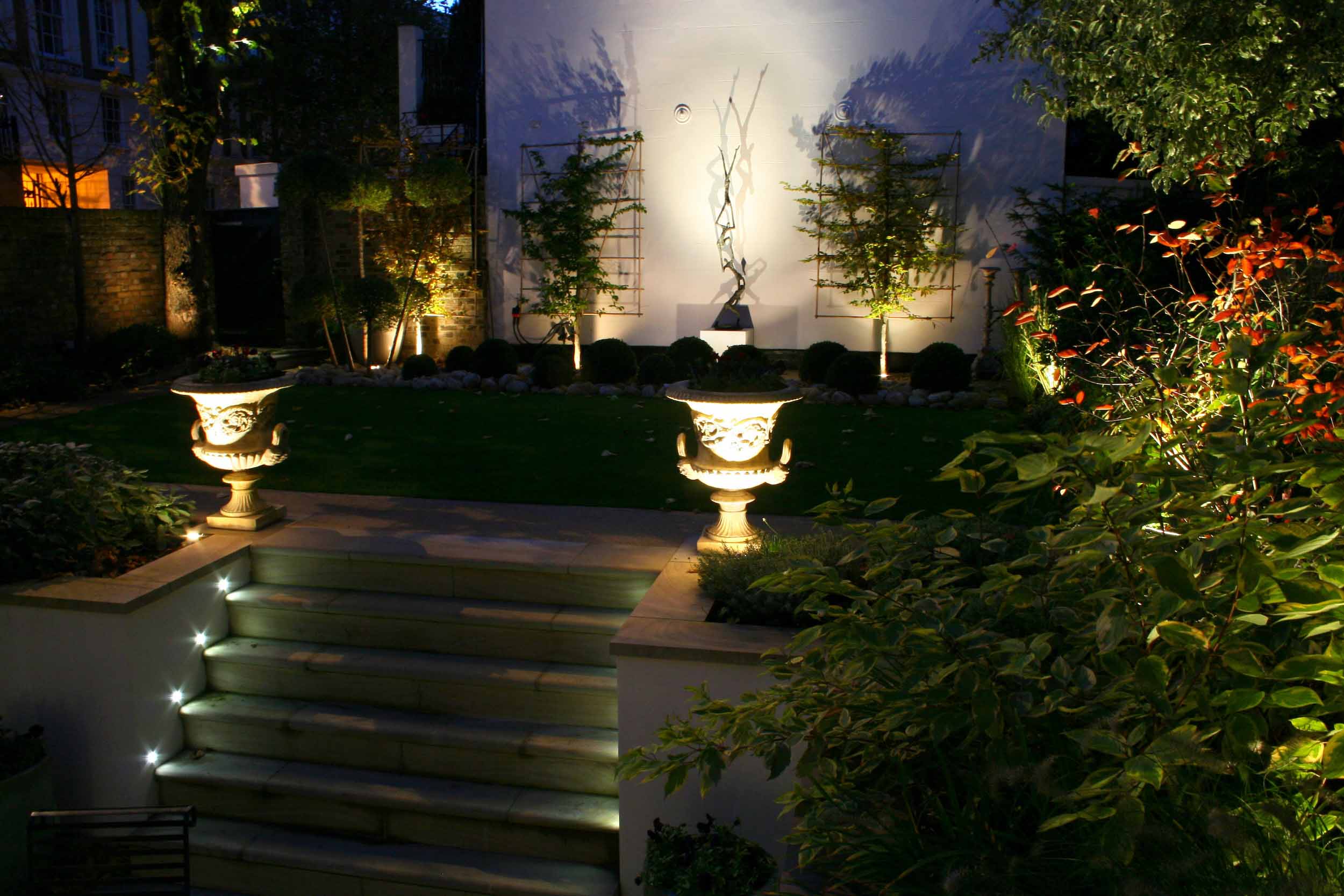 Contemporary Garden Formal Planting Resin Bonded Gravel Path