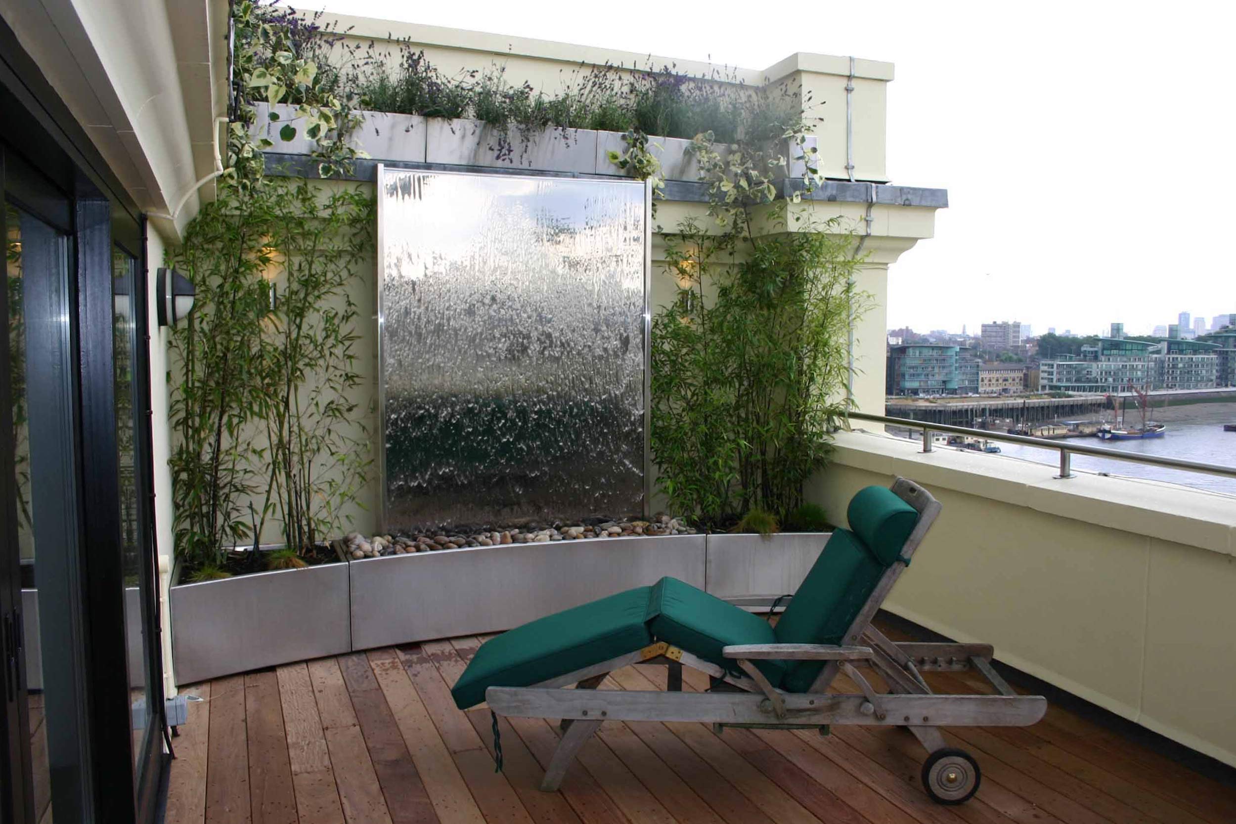Tower Bridge roof terrace design view over Thames Bridge London